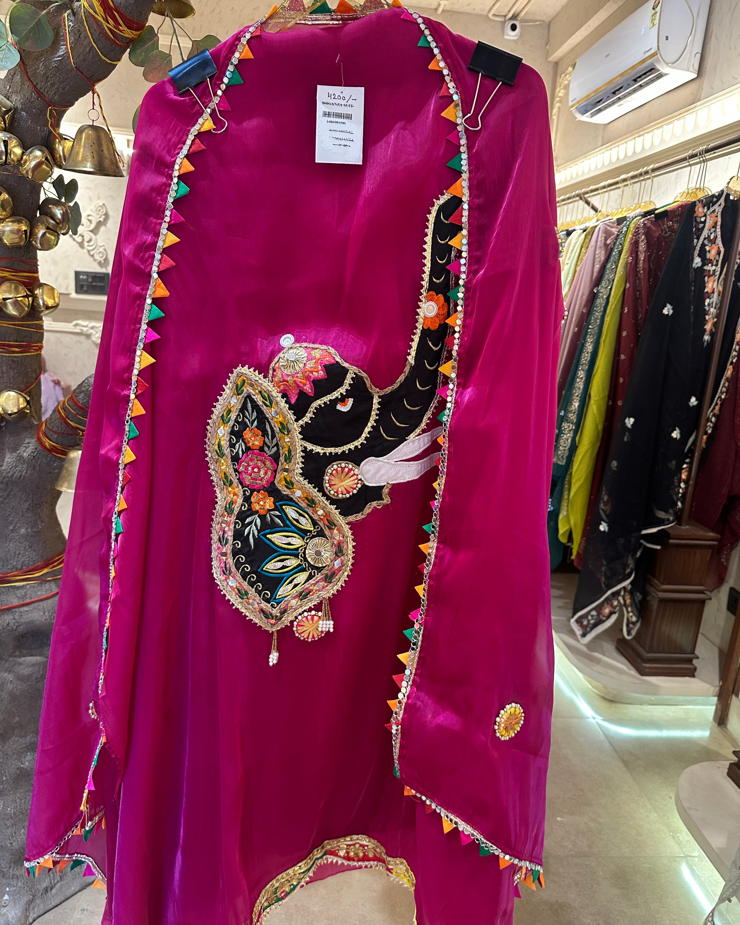 Article 3 Organza shine tissue elephant